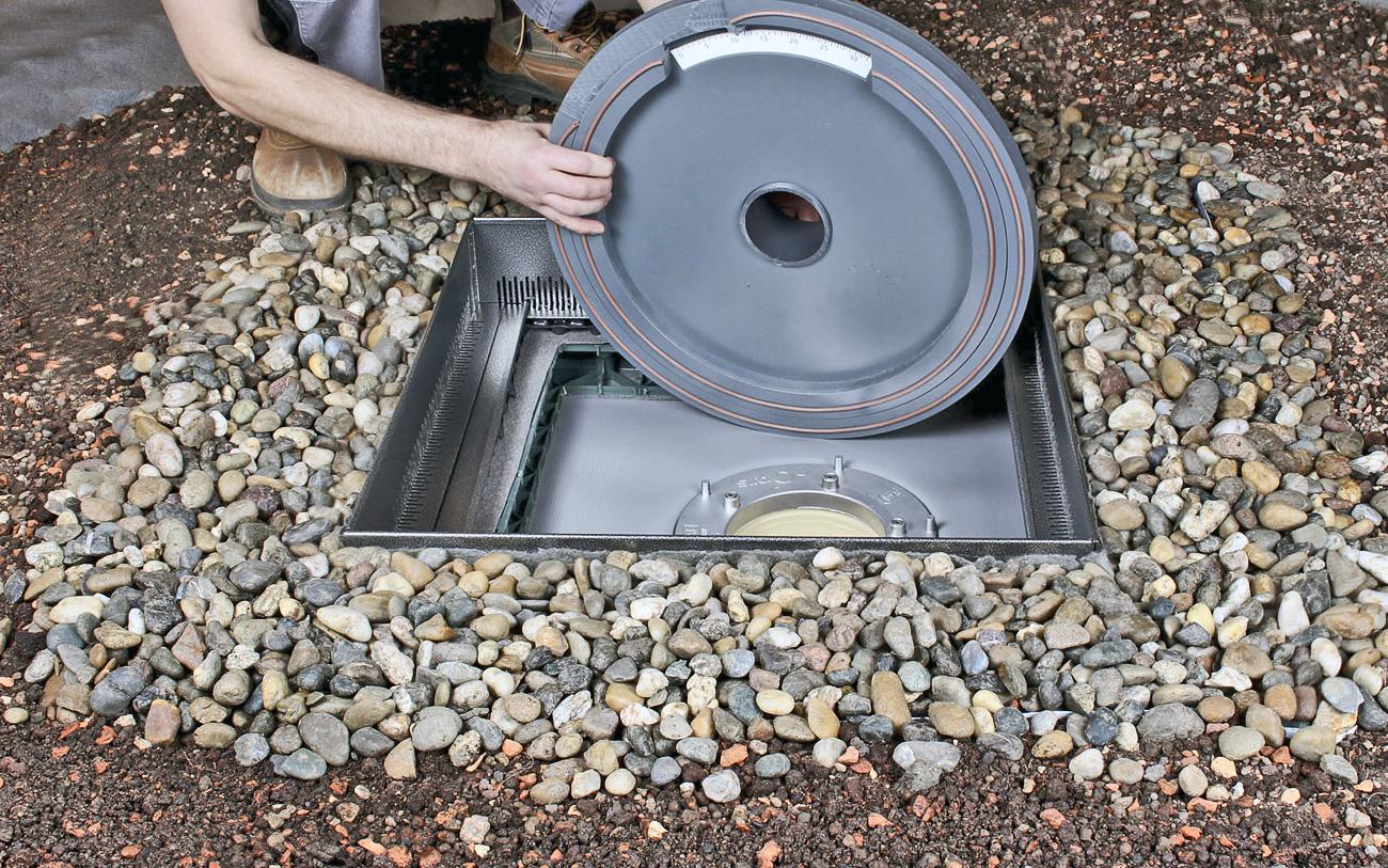 Precise run-off limiting, easy handling and suitable for all roof ...