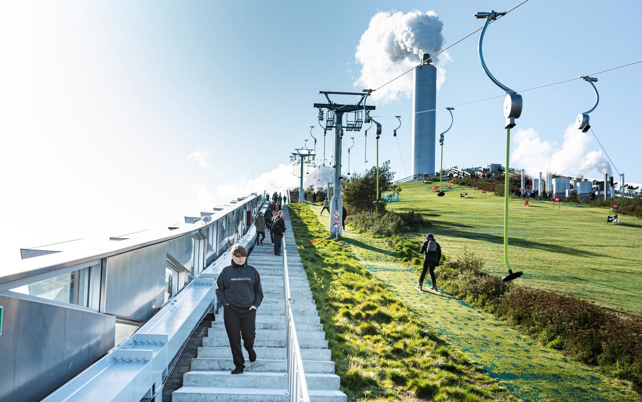 On top – futuristic ski mountain | ZinCo Green Roof Systems