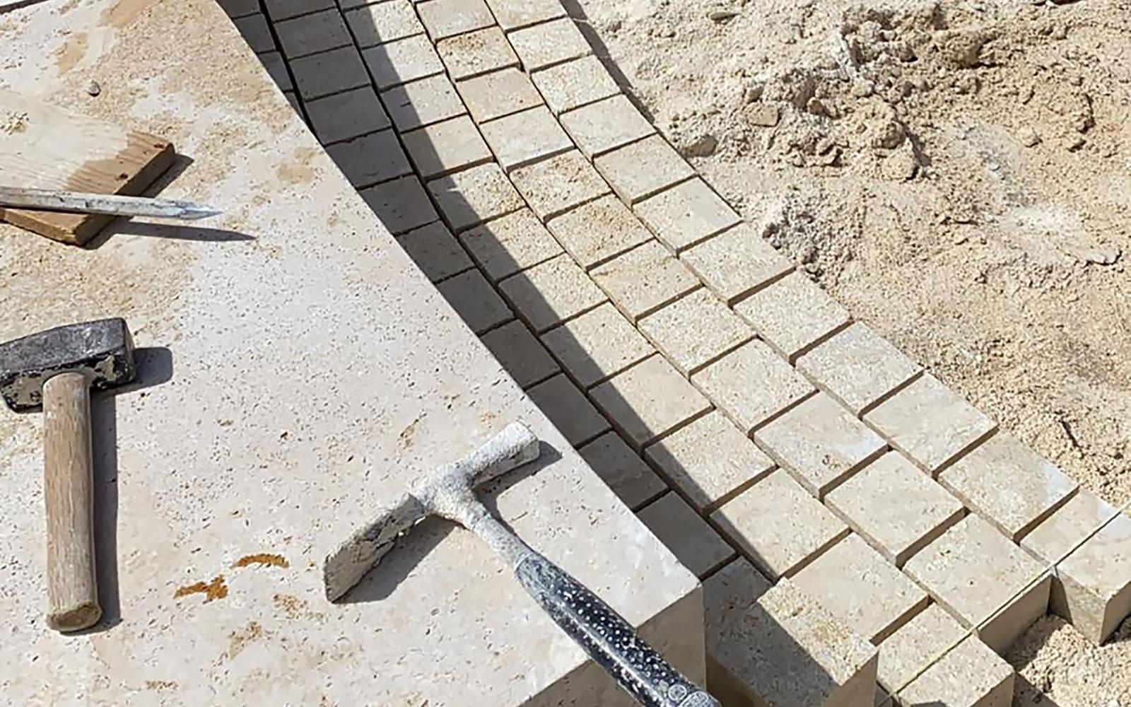 Artistic roof garden accessible for all | ZinCo Green Roof Systems